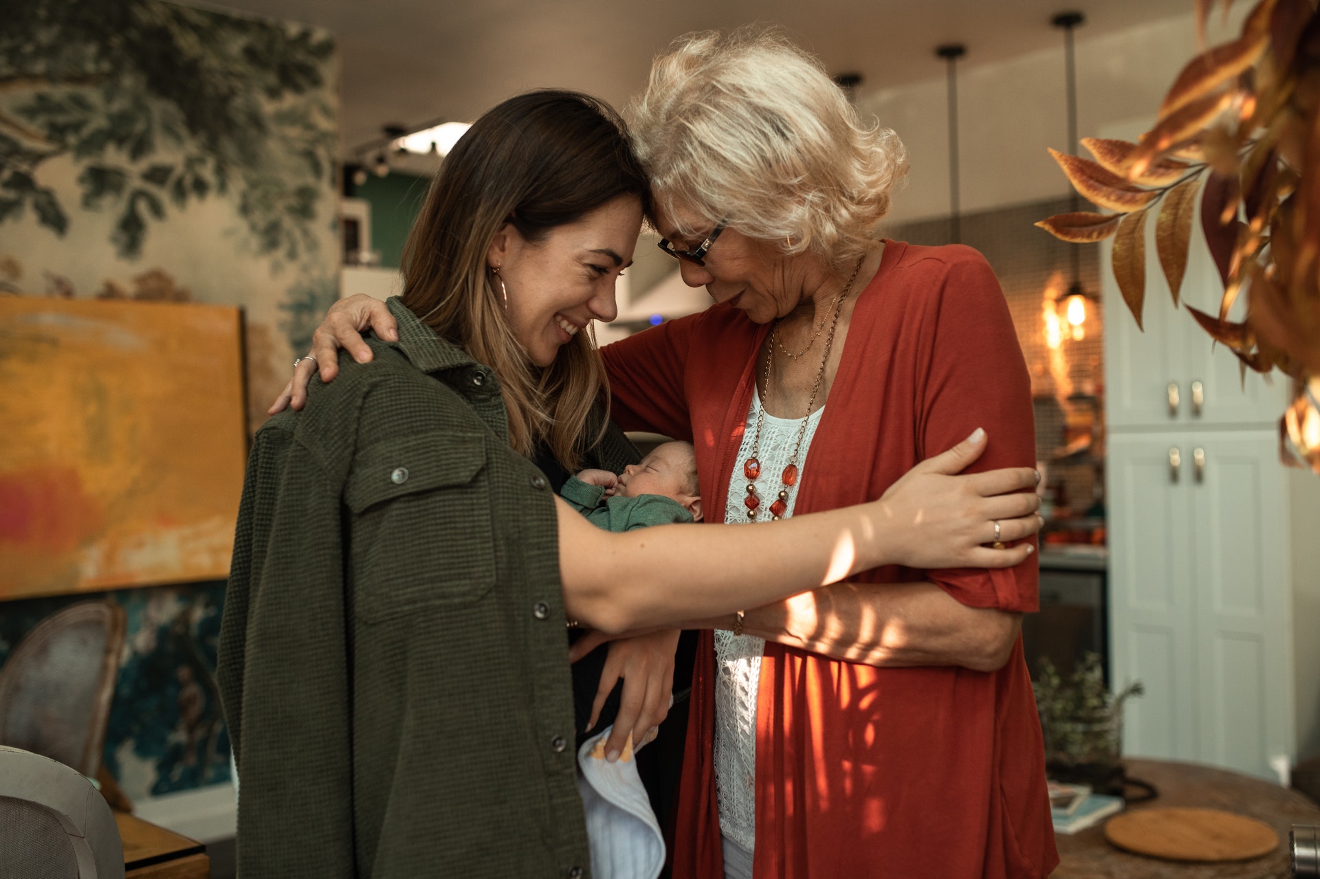 pros-and-cons-of-a-joint-account-with-mom-or-dad